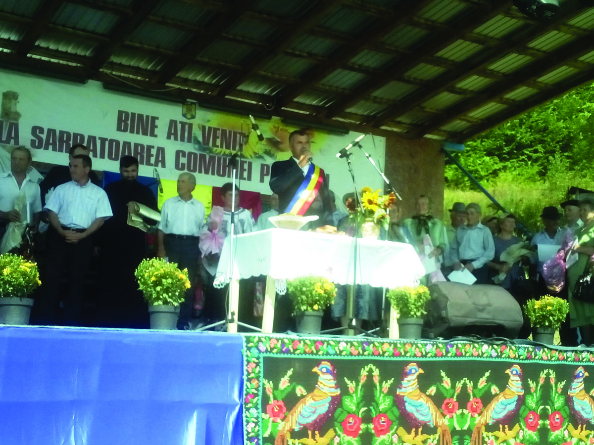 Sărbătoarea Comunei Podoleni - emoţii şi distracţie la superlative ...