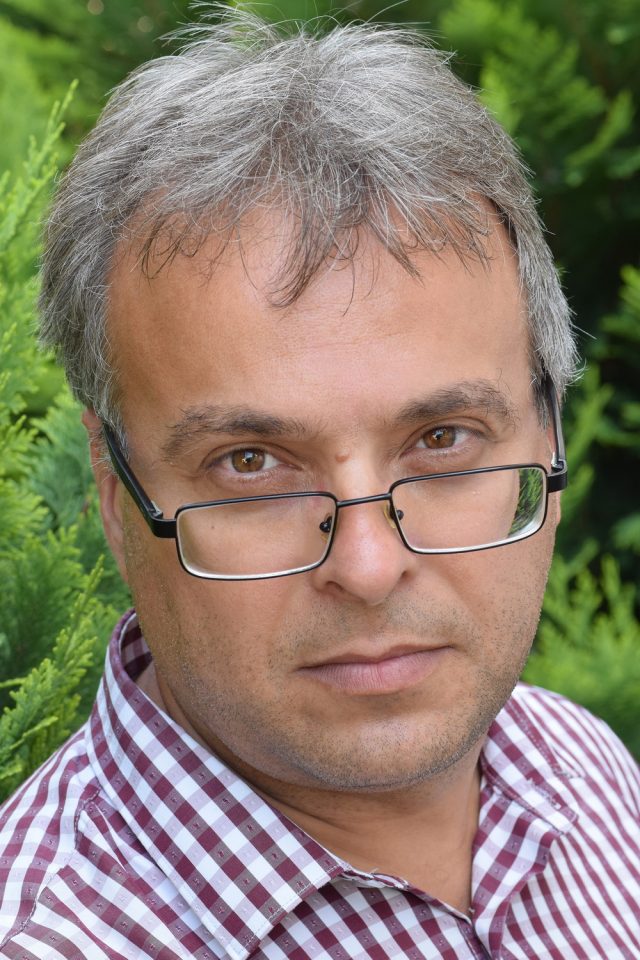 CARTEA, mereu alături de mine - RealitateaMedia.ro